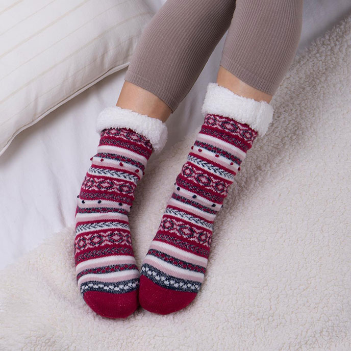 totes ISOTONER Slippers, Socks, Umbrellas and Gloves.
