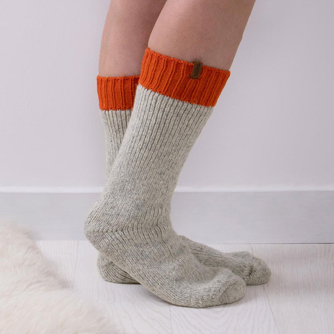 totes ISOTONER Slippers, Socks, Umbrellas and Gloves.